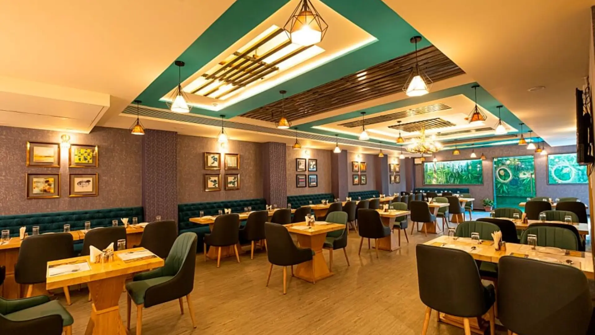 Best Restaurants Near Ashima Mall Bhopal - The Bastion Hotel